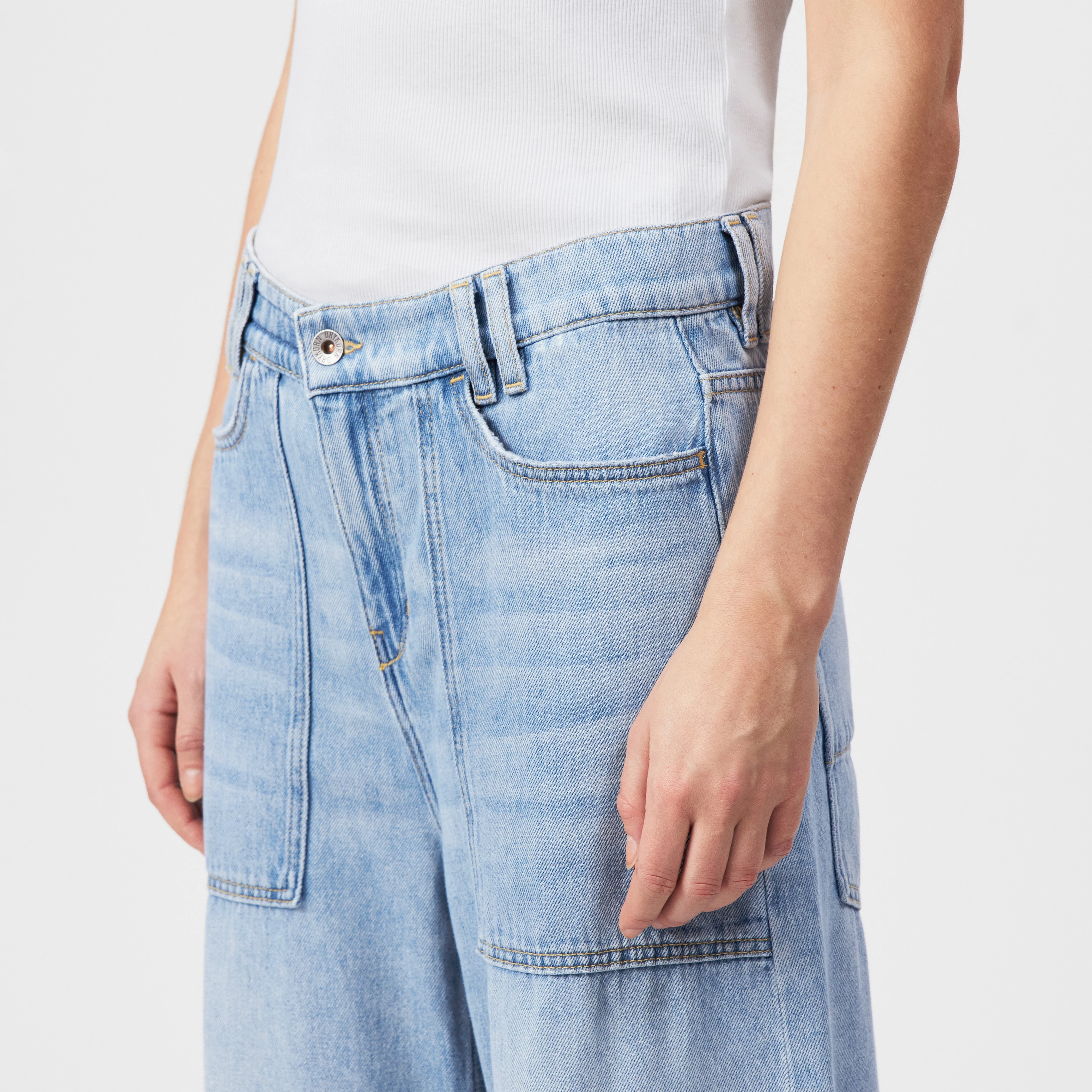 Women jeans DERIVE in blue from DRYKORN